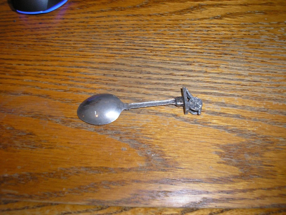 Vintage 3 7/8" Fort McHENRY Army Cannon Silver ? SOUVENIR Antique Spoon ...