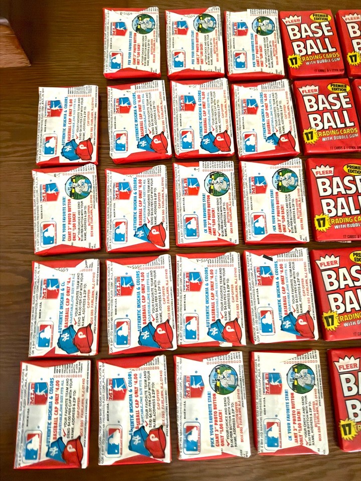 Box of 39 un-opened packs of 1981 Fleer Baseball Cards 17 Cards per ...