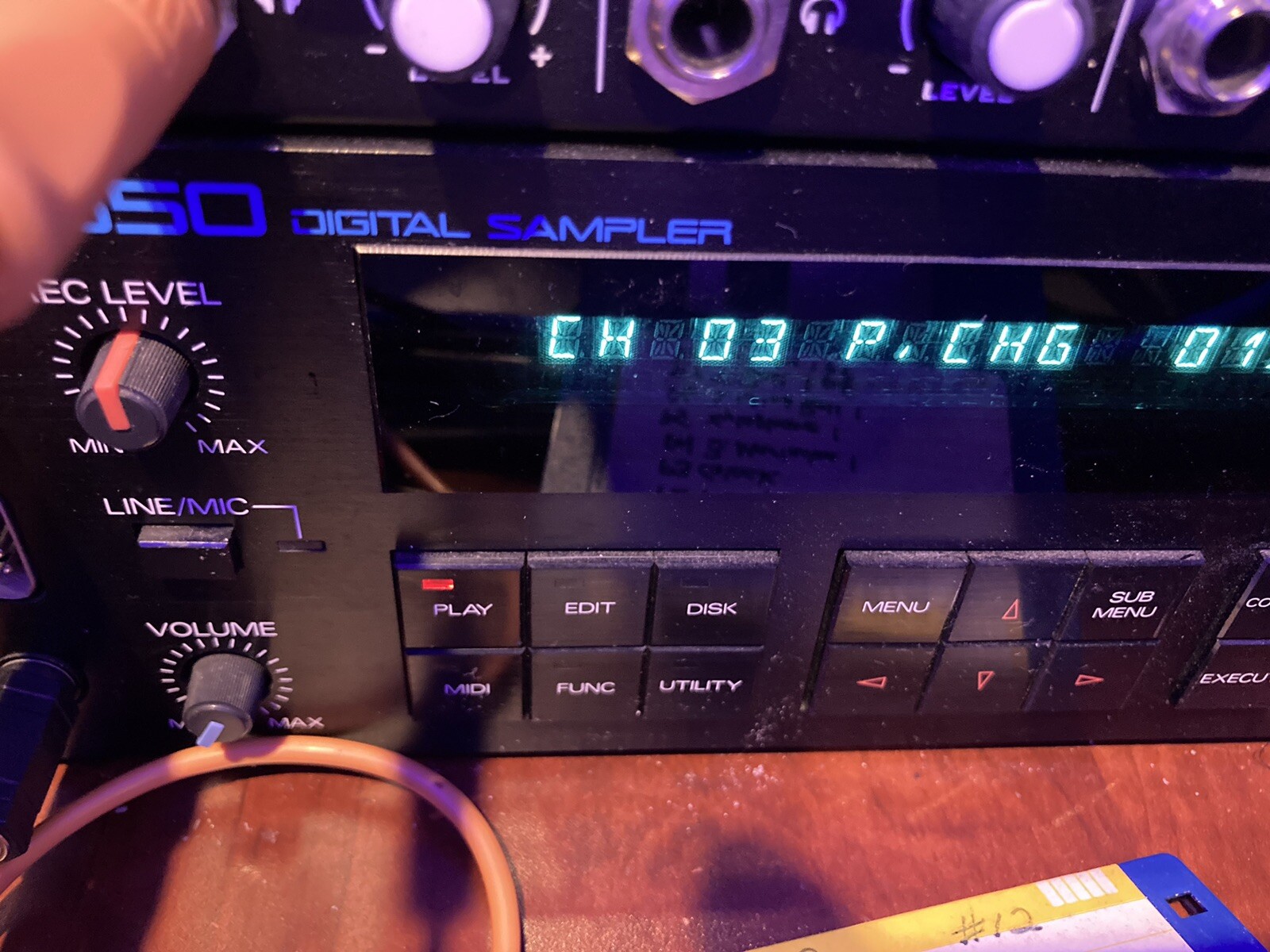 Roland s-550 12bit Vintage digital sampler ~ Great Condition. Sample ...