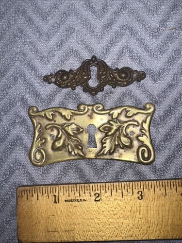 BRASS KEYHOLE COVERS FOR CHEST DRAWERS BOX FLORAL DESIGN ANTIQUE NICE ...