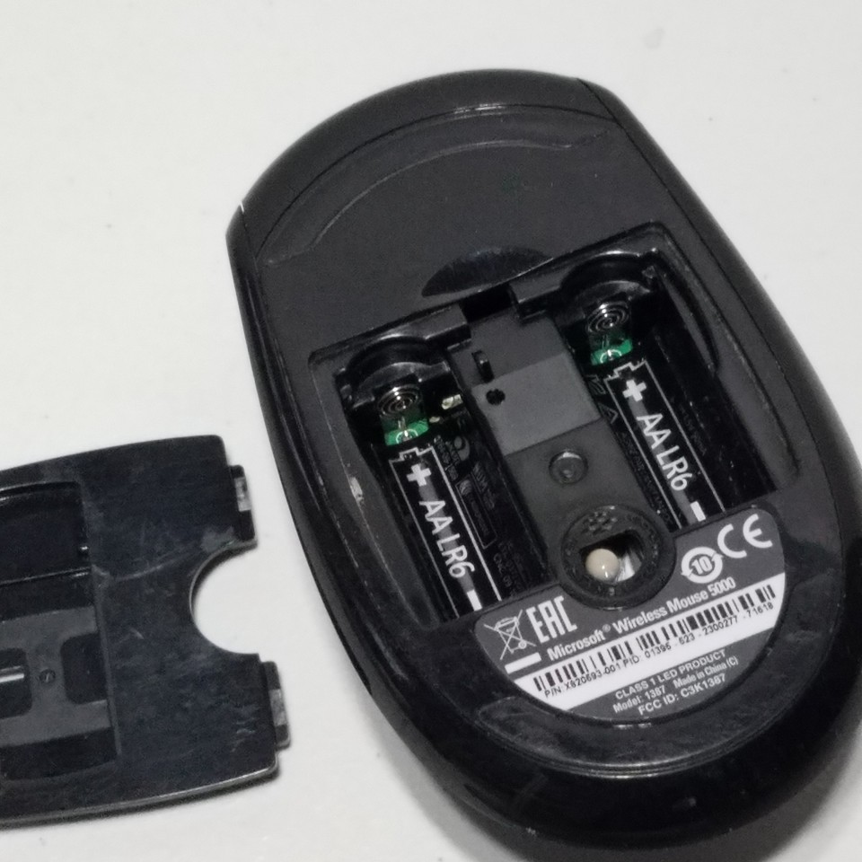 Microsoft 1387 Black Wireless 2.4GHz 5000 DPI 5-Button Scroll Wheel ...