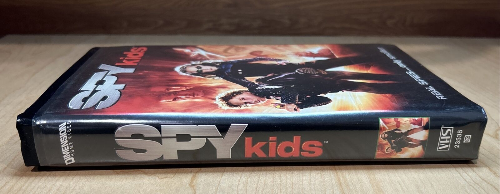 Spy Kids VHS 2001 Real Spies, only smaller - Antonio Banderas, Carla ...