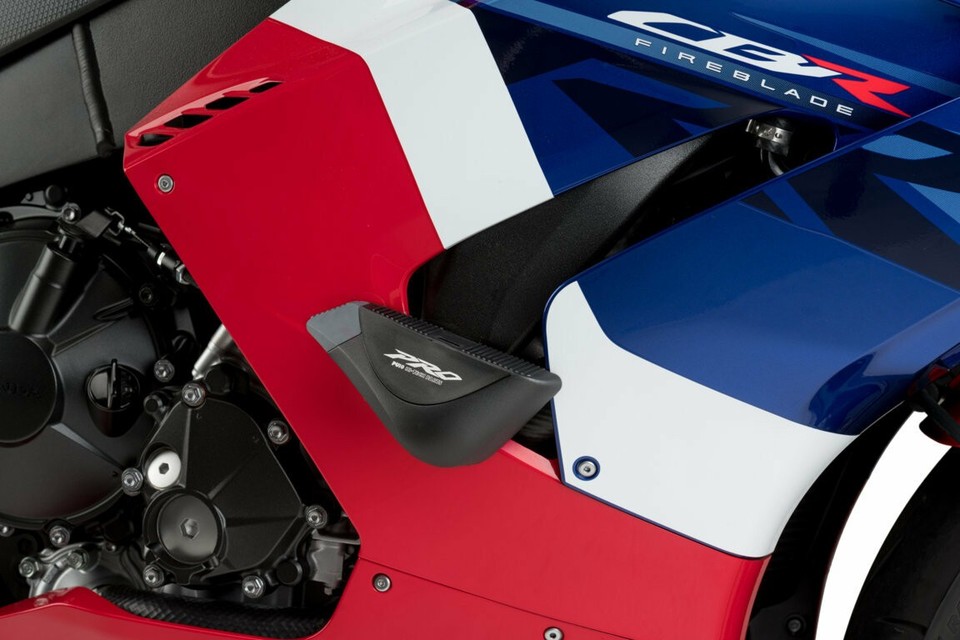 21 for Honda CBR1000RR-R Fireblade SP PUIG Frame Sliders Pro Black Hon ...