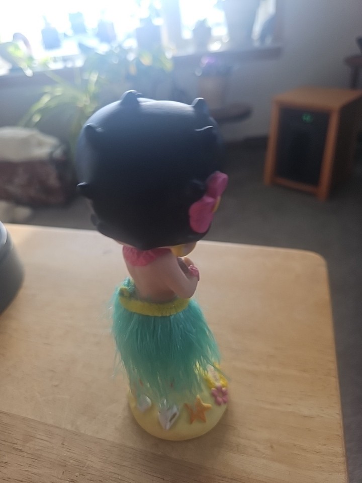 2001 Funko Wacky Wobbler Bobble Hula Betty Boop Aloha Figurine | eBay
