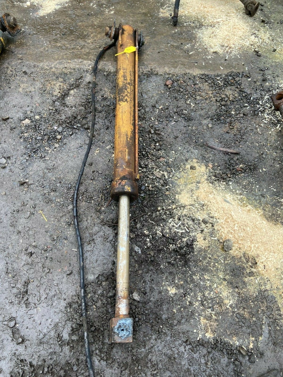 c79 JCB 3C Backhoe loader digger Hydraulic Ram J1 (machine parts) log ...