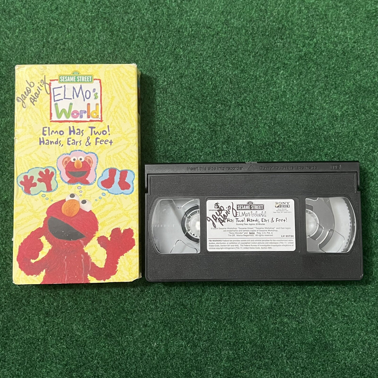 Sesame Street Elmos World - Elmo Has Two Hands, Ears & Feet (VHS, 2004 ...