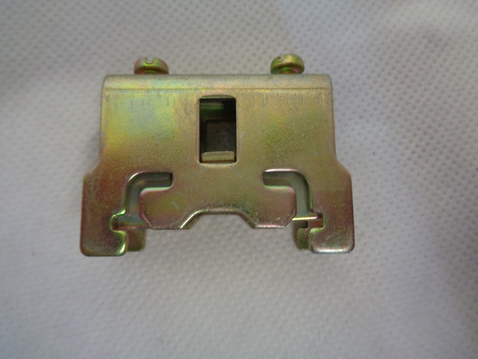 NEW IDEC BNL8 END CLIP FOR DIN RAIL | eBay