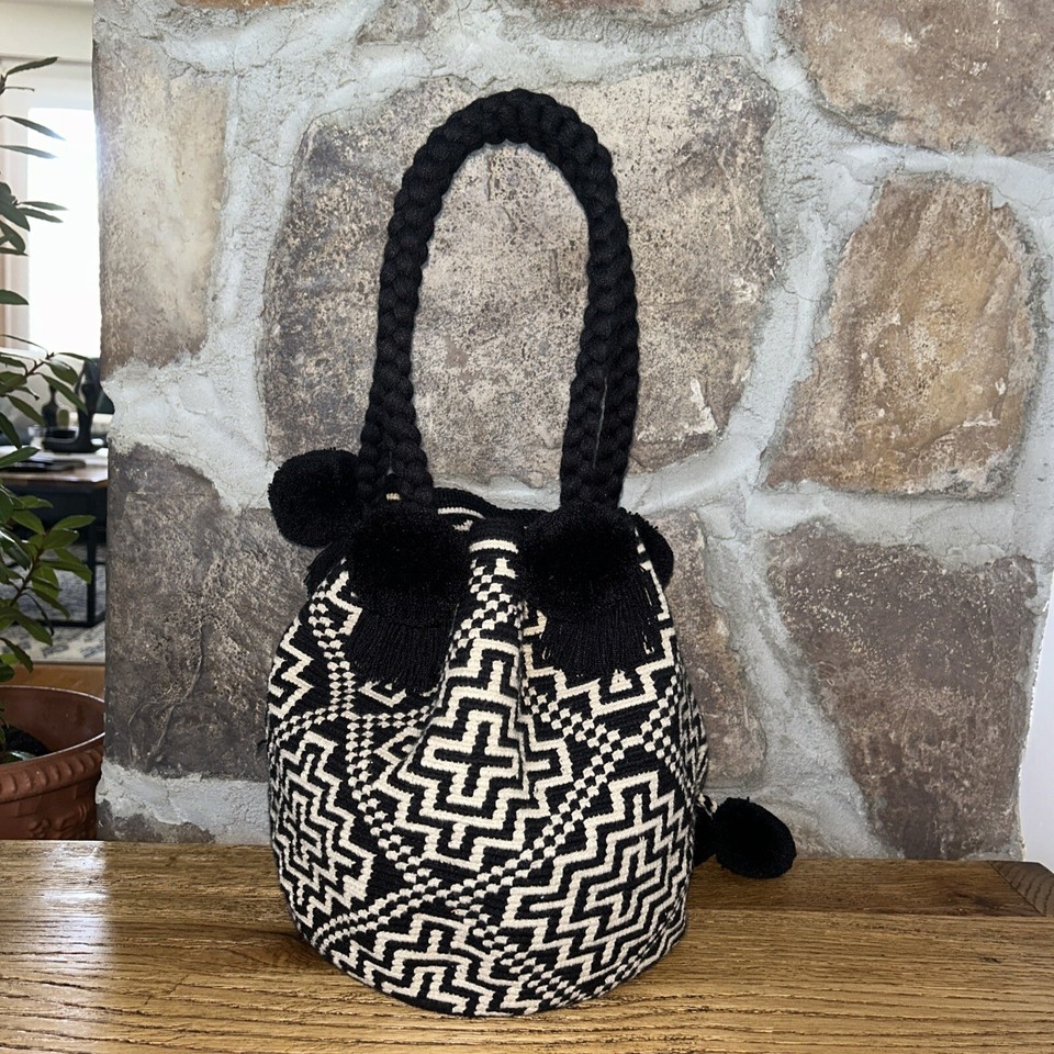 Authentic 100% Wayuu Mochila Colombian Bag Large Size Neutral Short ...