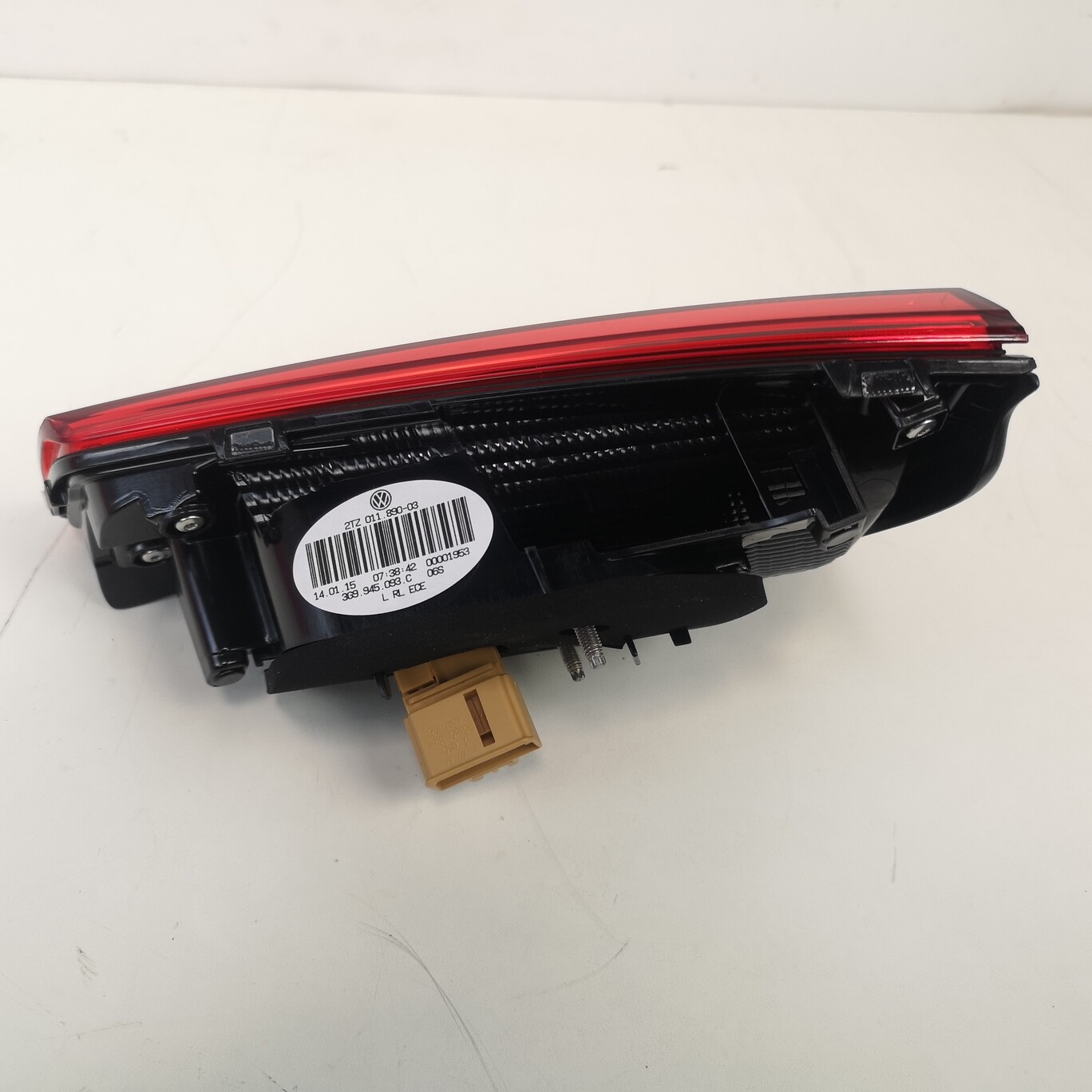 VW Passat B8 Estate 15-19 NEW Genuine Left Side Rear Inner Boot LED ...