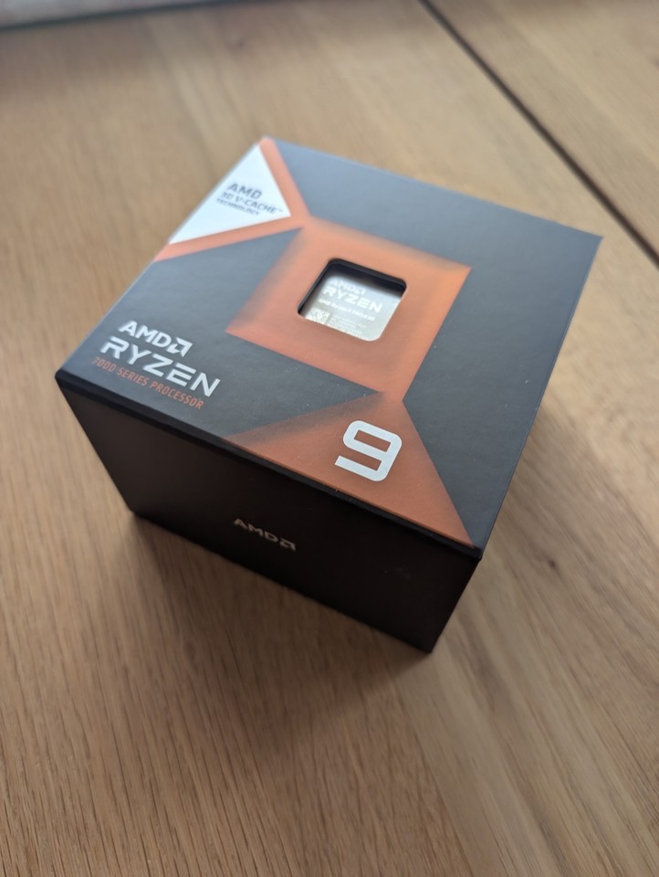 AMD Ryzen 9 7900X3D Processore (4,4GHz, 12 Cores, Socket AM5) - 100 ...
