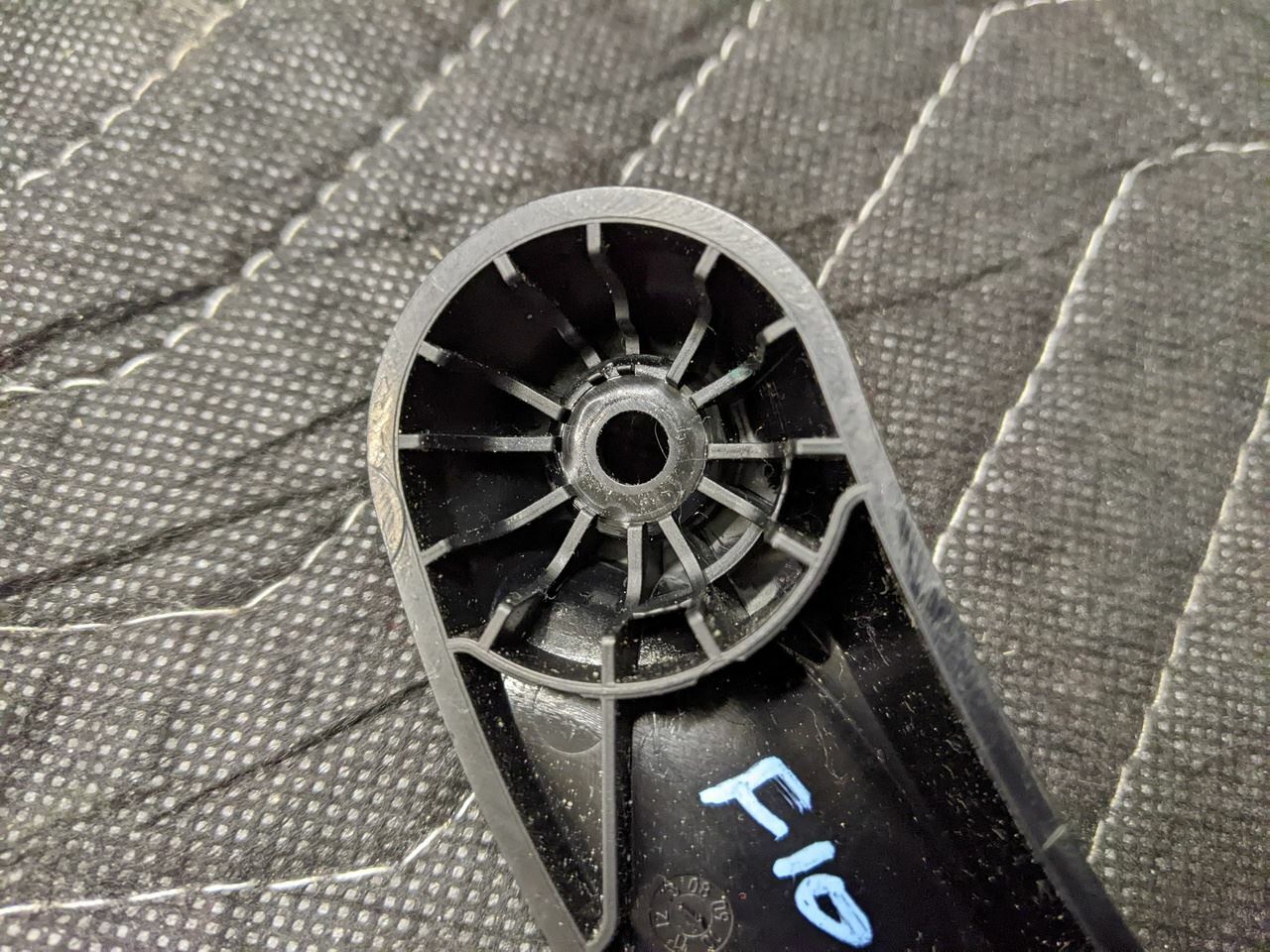 BMW F01/F02/F03/F04/F07/F10/F11 Hood Release Handle Lever 51239113984 ...