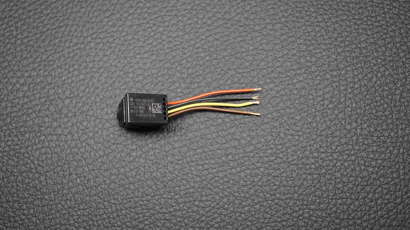 GENUINE MERCEDES BENZ E W213 W238 C238 AMBIENT LIGHT PLUG CONNECTOR ...