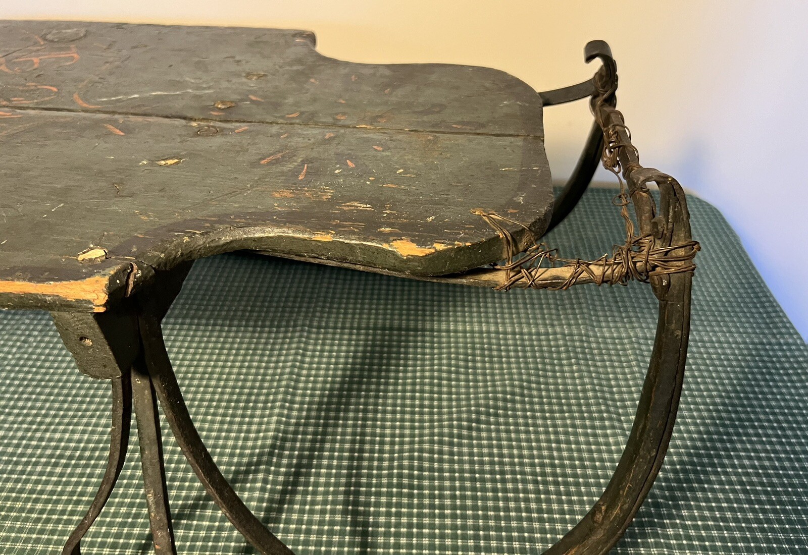 VINTAGE PRIMITIVE WOOD SLED IRON RUNNERS ORIGINAL PAINTED | eBay