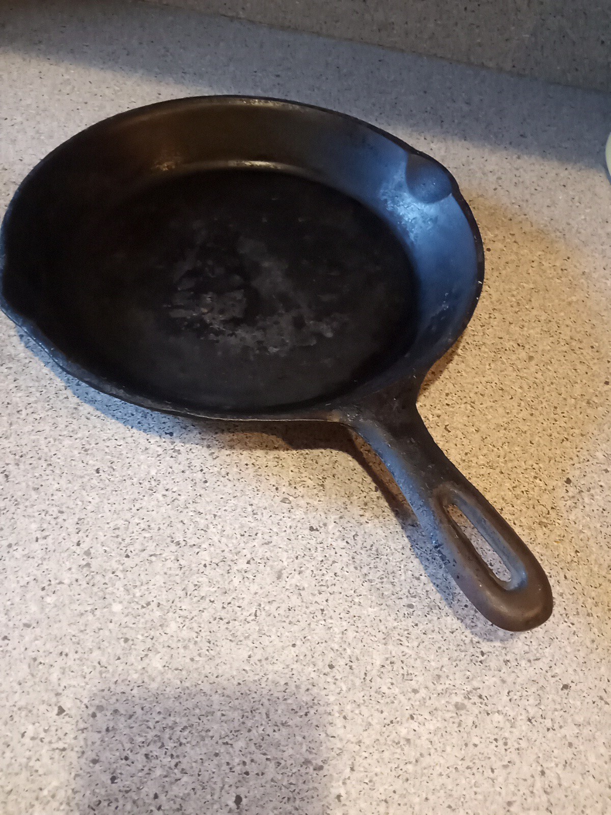 10" Cast Iron Skillet made in Taiwan cookware, Double Spout | eBay