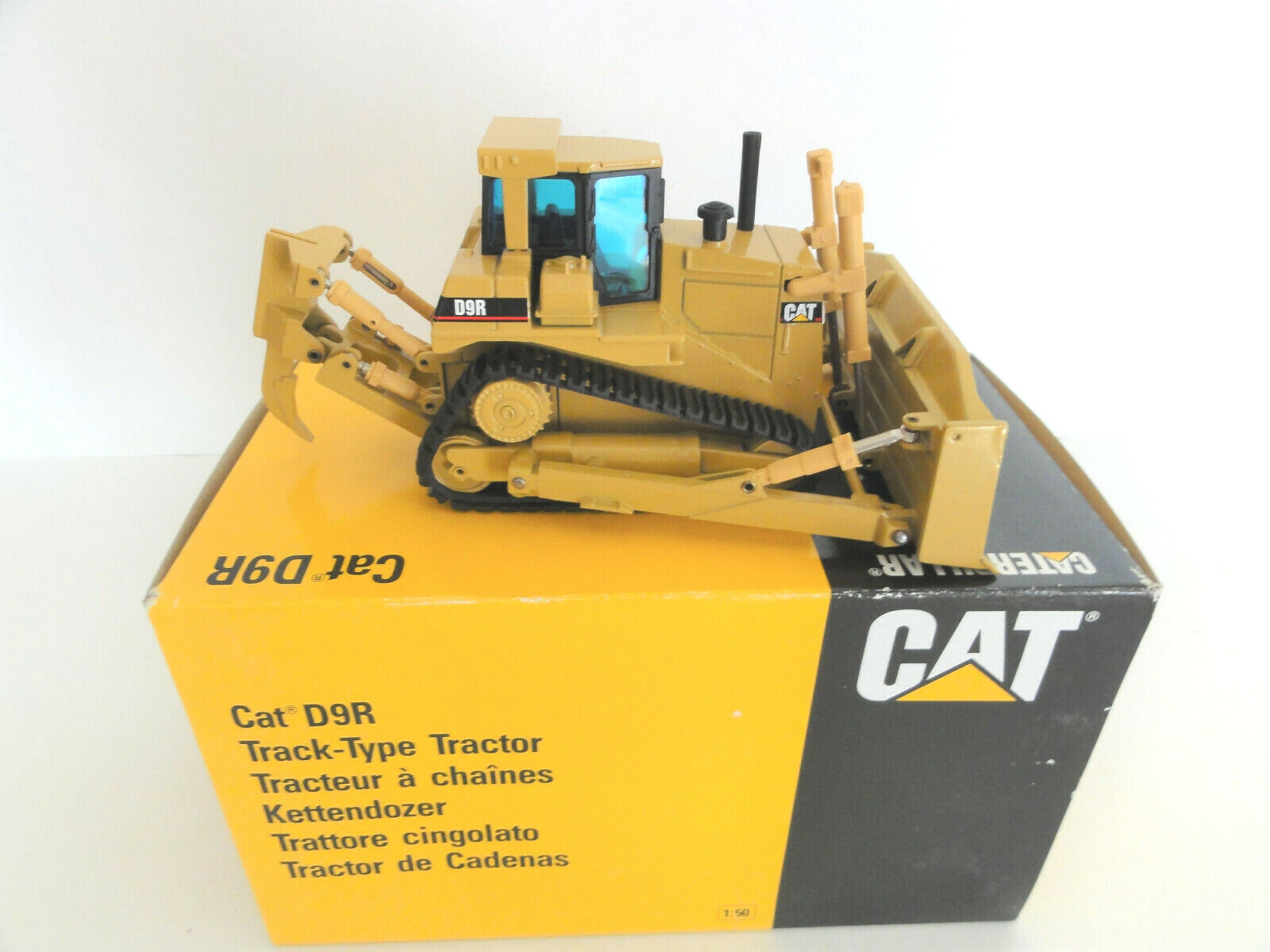 CAT NZG 451 - Caterpillar D9R Dozer "SERIAL NUMBERED # " - 1:50 - "NEW ...