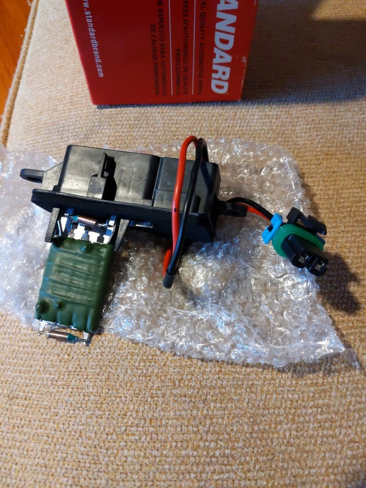 Standard Ignition RU-51 HVAC Blower Motor Resistor | eBay