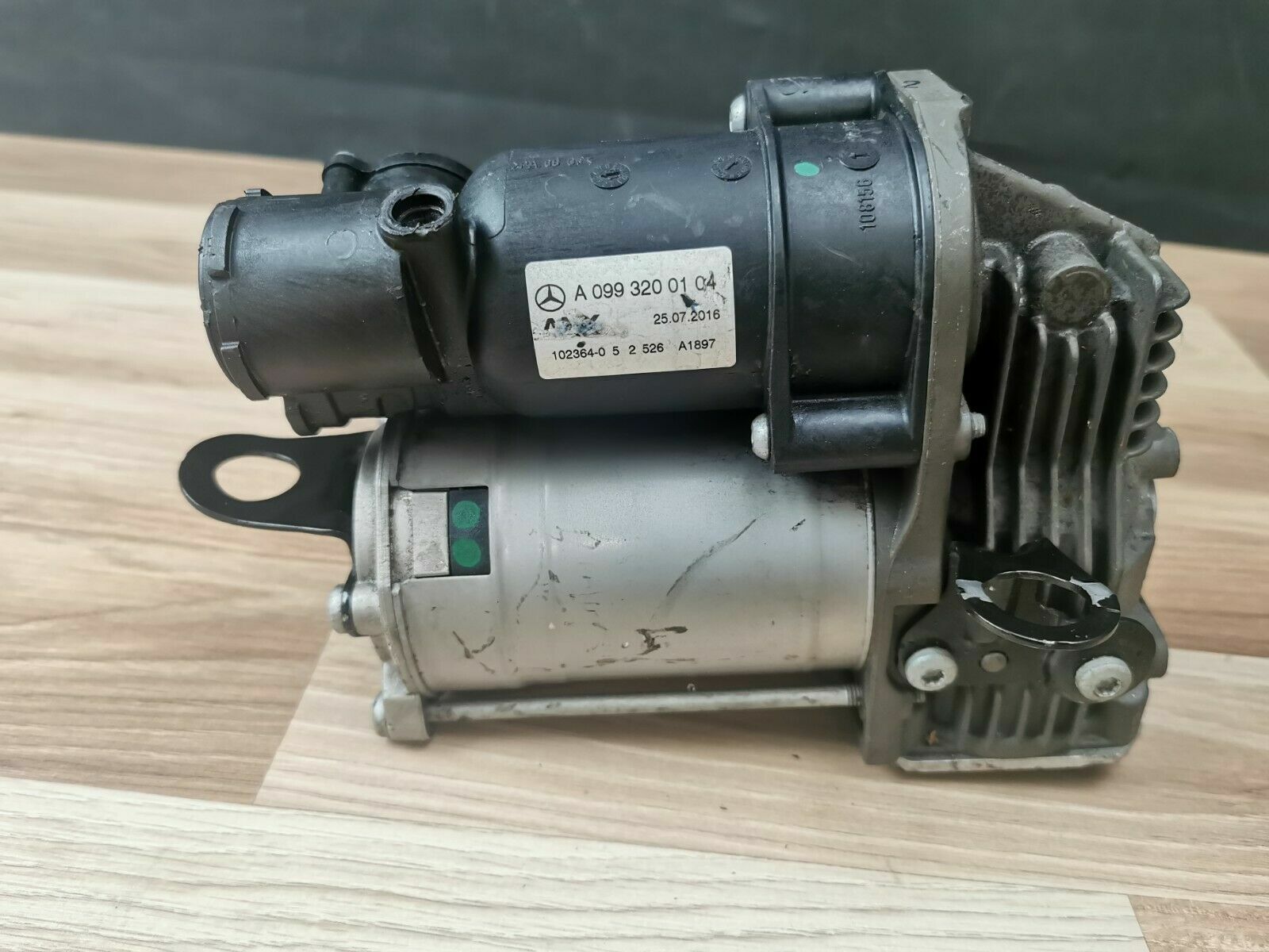 AMK -W222- S Class Air Compressor Airmatic Air Suspension Mercedes ...