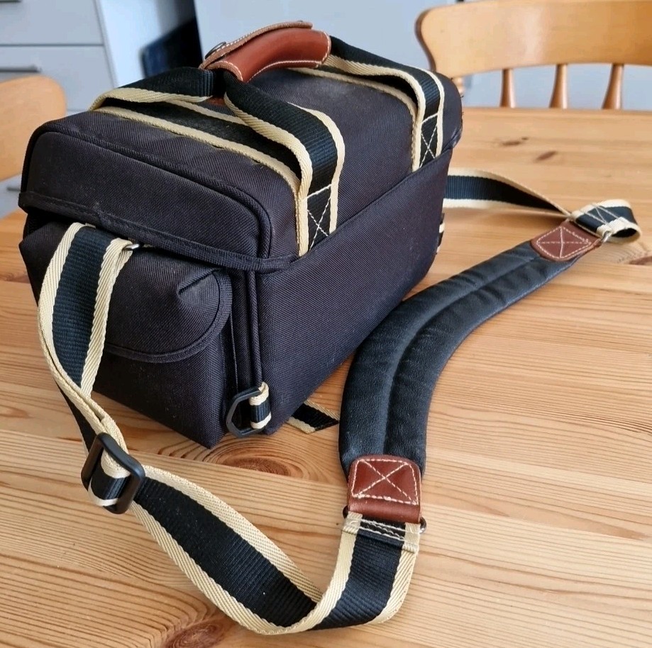 JESSOPS VIDEO/CAMERA CARRY BAG LARGE WITH SHOULDER STRAP | eBay UK