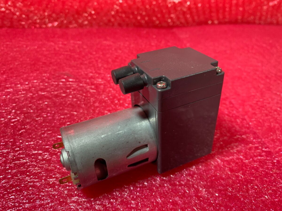 1 Pc CliniCare LTD Mini Vacuum Pump CC-ZX524-803-3700 82Kpa 1 Pc CliniCare LTD Mini Vacuum Pump CC-ZX524-803-3700 82Kpa