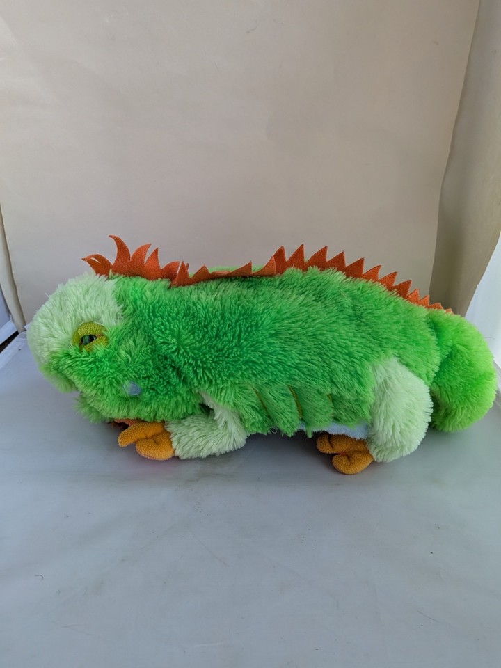 Manhattan Toy Iguana Lizard Hand Puppet Plush Stuffed Animal 20” Green ...