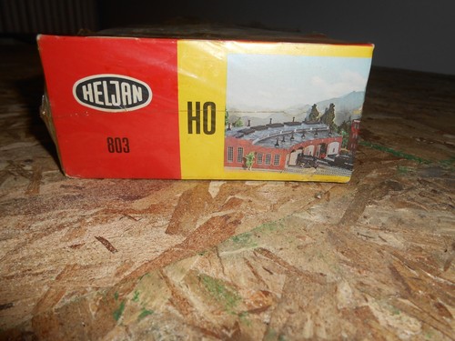 Con-Cor Heljan HO Steam Locomotive Roundhouse (Northumberland, PA) Kit ...