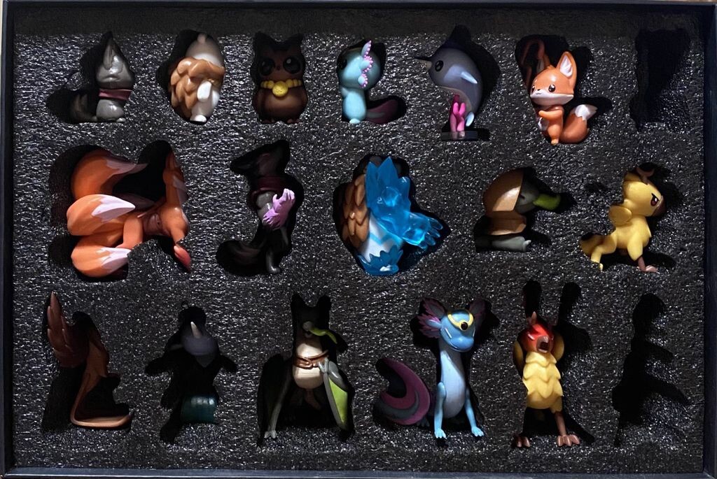 Casting Shadows Vinyl Figure Set Kickstarter Exclusive / Card Board ...