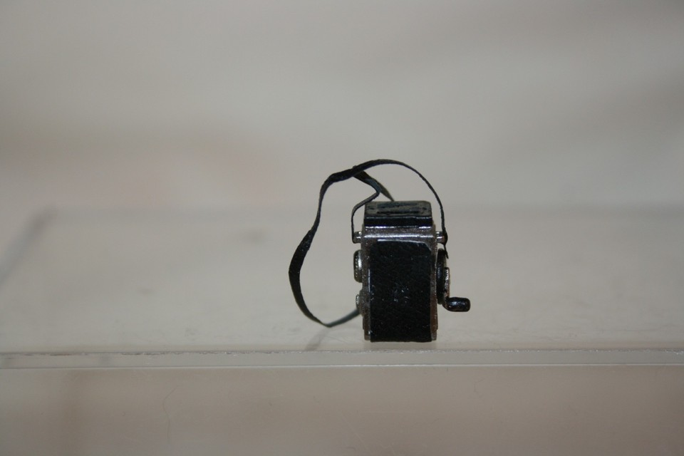 Miniature Dollhouse Replica 1920s Rollei Movie Camera w Sliding Wood ...