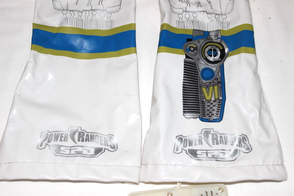 POWER RANGERS SPD GLOVES 2004 BANDAI WHITE BLUE GOLD STRIPES BATTERY ...