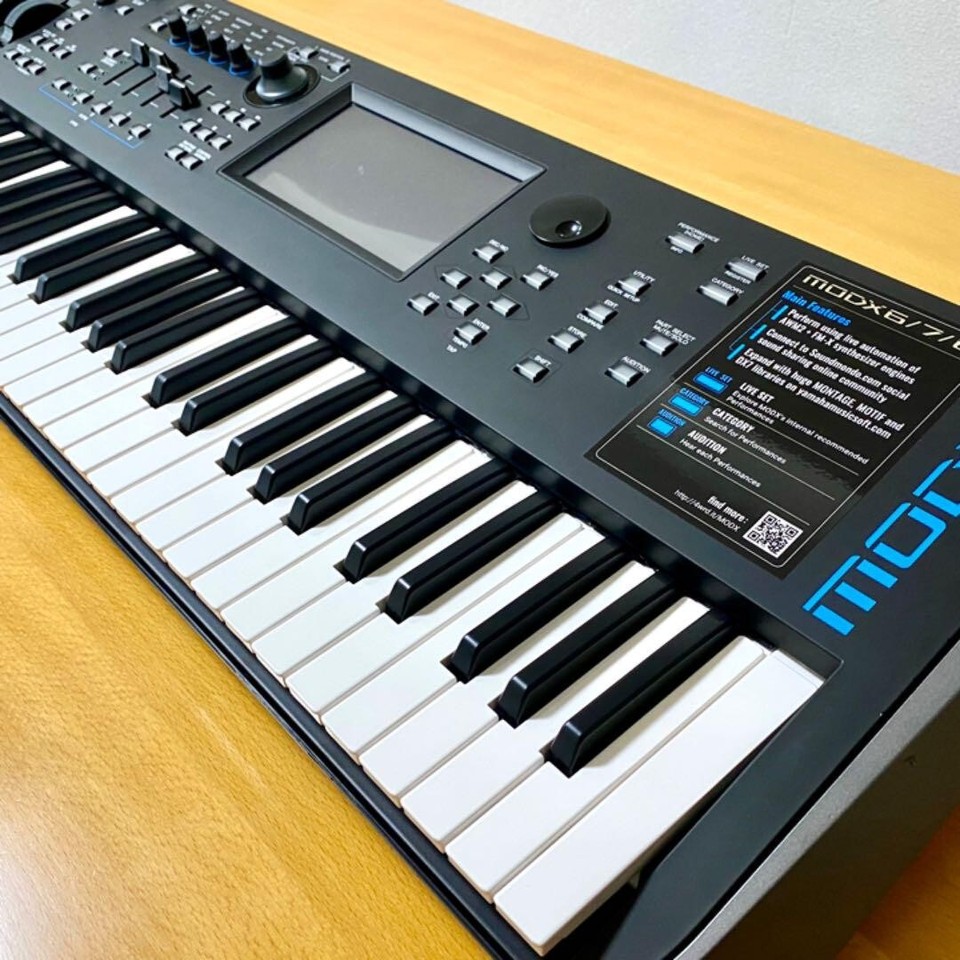 Yamaha MODX6 61 Key Synthesizer Black keyboard | eBay