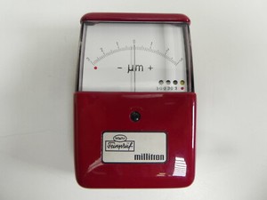 MAHR Feinprüf Millitron 1200 Anzeige für induktiv Messtaster +-3/0,1mü ...
