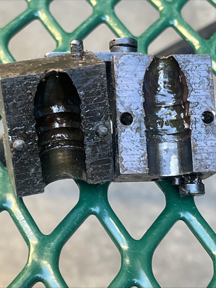 Ideal Lyman Minnie Ball Bullet Mold 575 213 2 molds | eBay