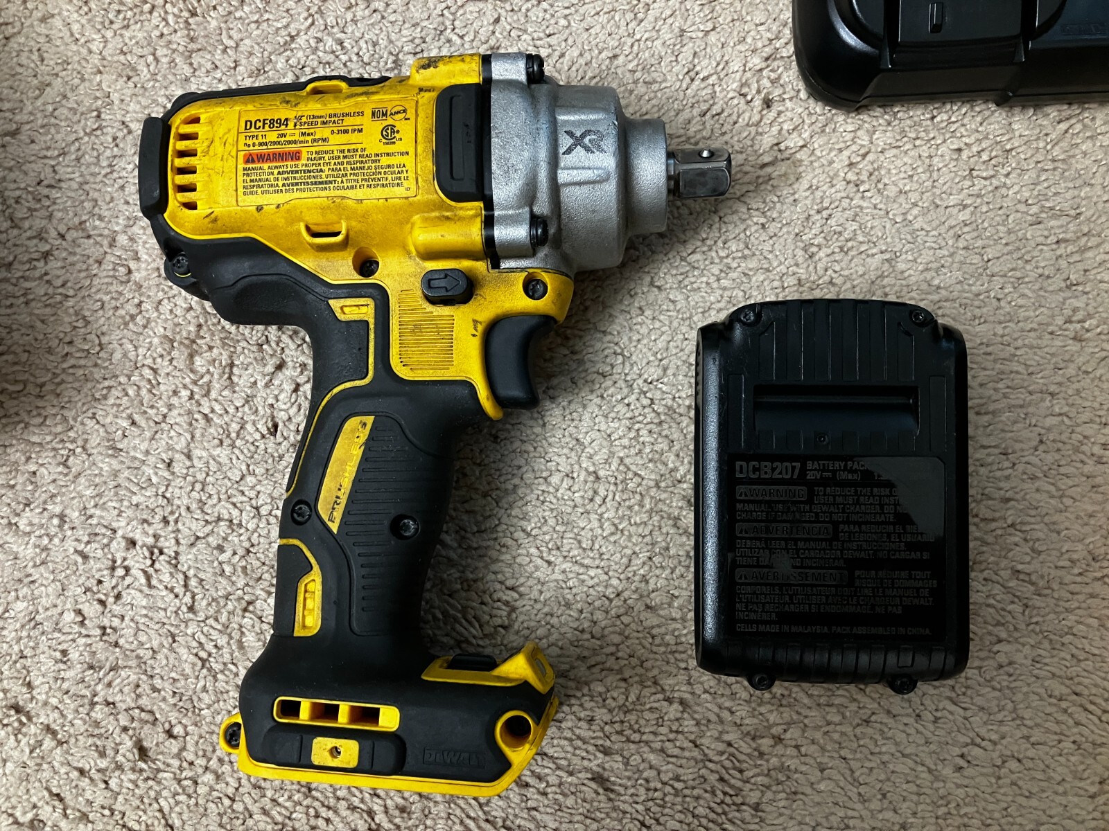 DeWALT DCF894b 20V 1/2" Brushless 3-speed Impact Wrench w DCB207 ...