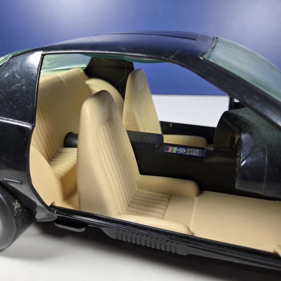 Vintage 1983 Knight 2000 Rider KITT Voice Car & Michael Knight Figure ...