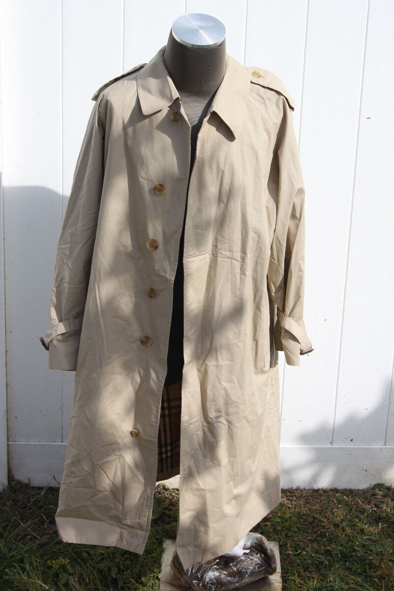 Burberry of London Trench Rain Coat Mens 50 Short *No Belt Burberry of London Trench Rain Coat Mens 50 Short *No Belt