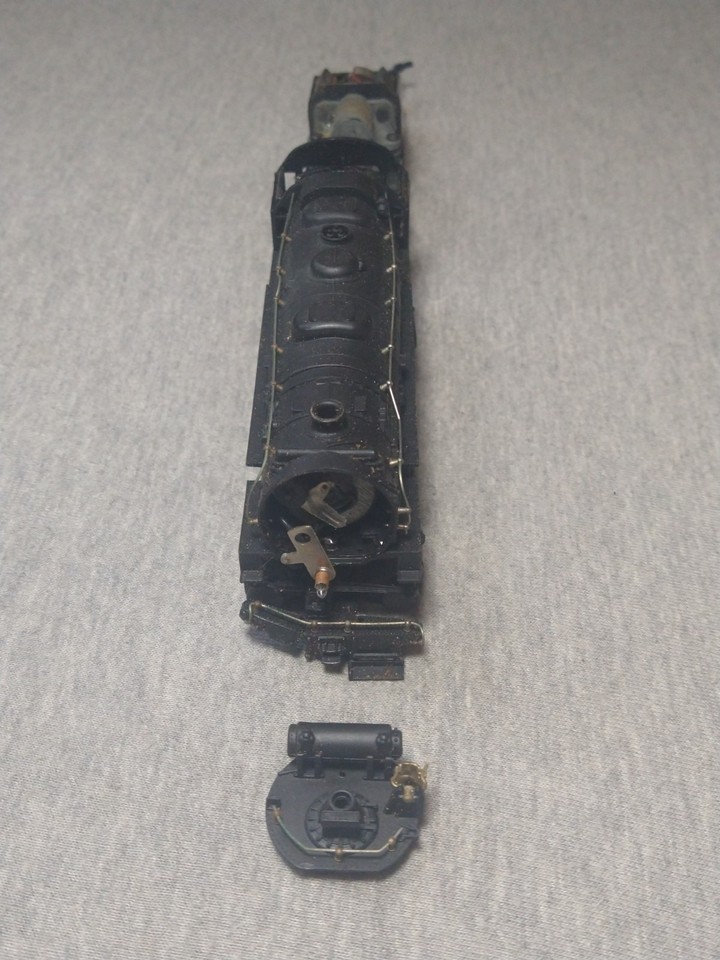 Rivarossi HO 102 Indiana Harbor Belt R.R. Steam Engine & Tender - Parts ...