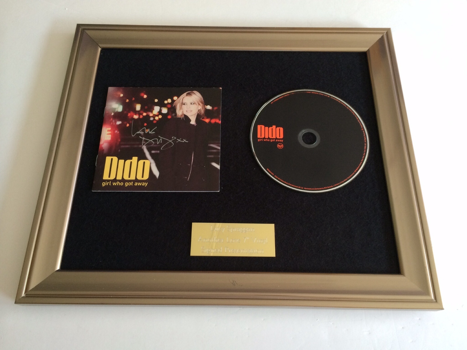 PERSONALLY SIGNED/AUTOGRAPHED DIDO - GIRL WHO GOT AWAY FRAMED CD ...