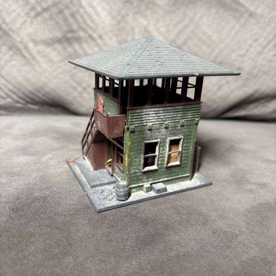 VTG 1958 Revell HO Scale Junction Signal Building Train Layout Built ...