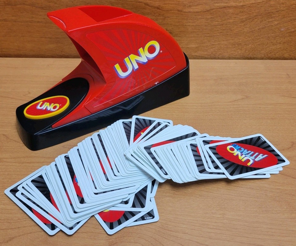 2005 Mattel UNO Attack! Electronic Card Launcher Game Family | eBay
