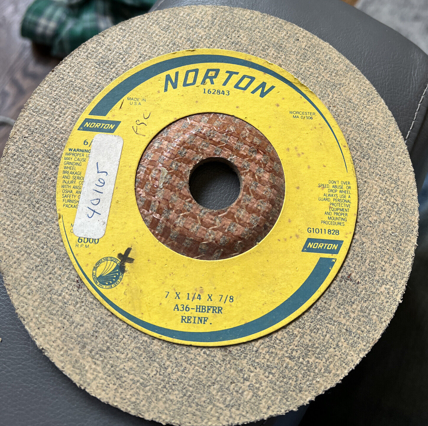 Norton Grinding Disc 162843 7 x 1/4 x 7/8 A36-HBFRR Reinforced Made In ...