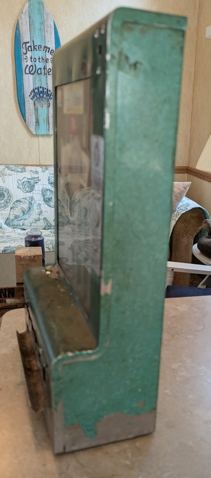 Antique 1 Cent Penny Coin Op Candy Vending Machine Chiclets Bazooka Gum ...