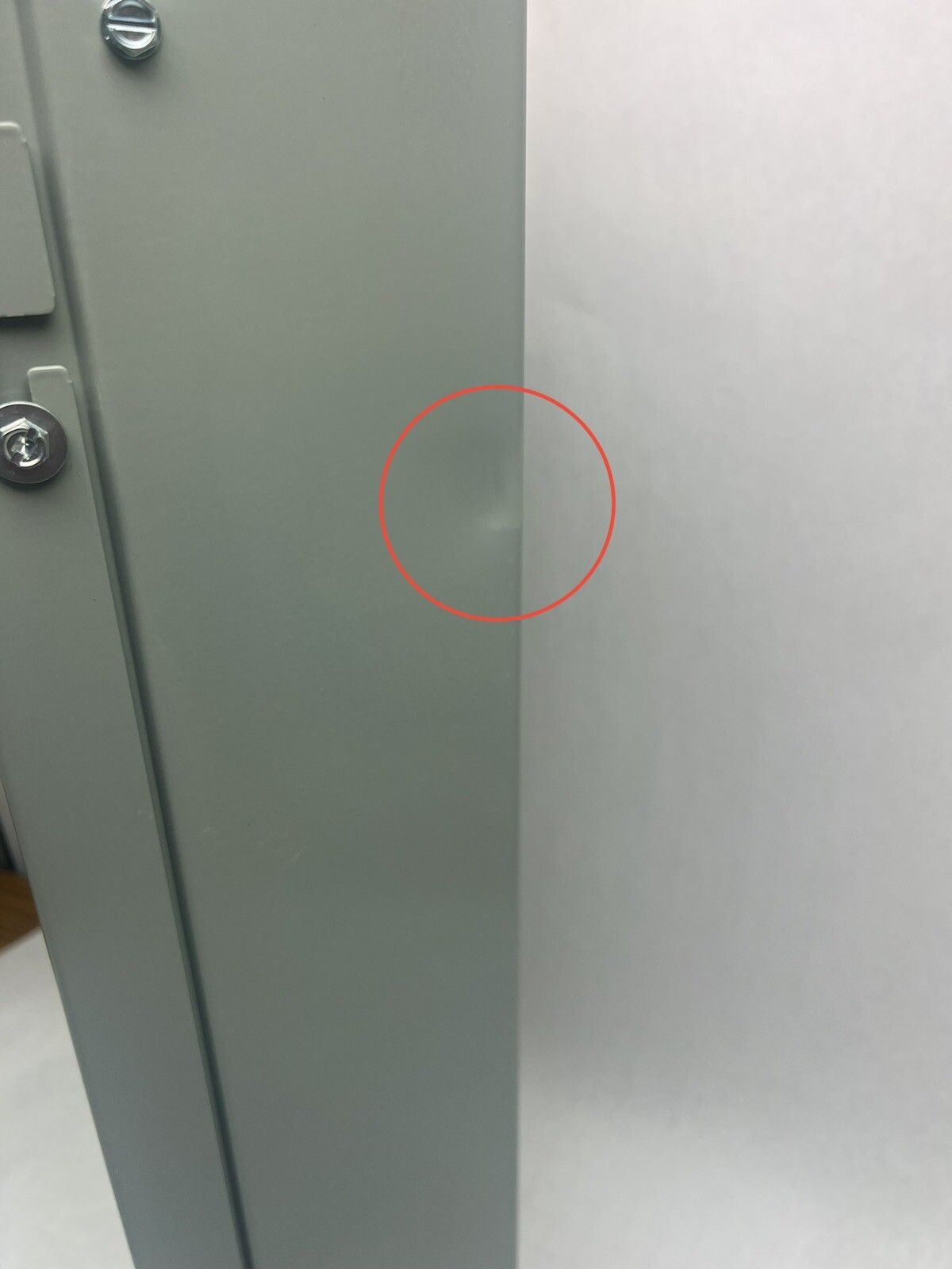 Eaton BRP08B200RF 200A 16-Circuit Single Phase Plug-on Neutral Main ...