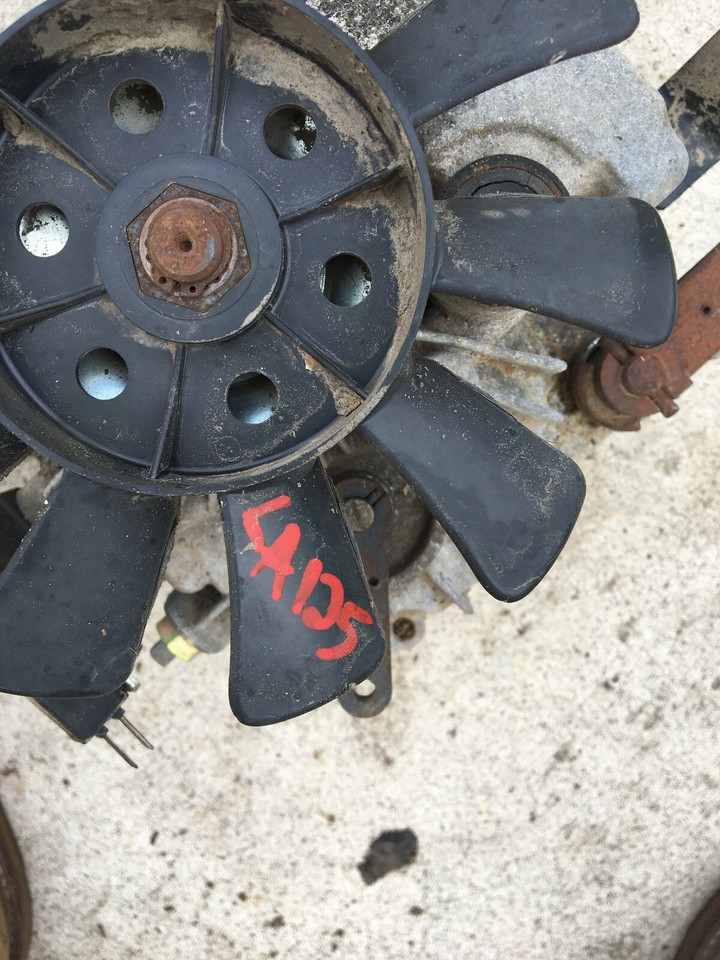 John Deere LA125 Hydrostatic Transmission Transaxle Tuff Torq 40J LA115 ...