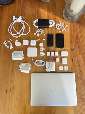 apple products lot - used condition - iphones, macbook, chargers ...