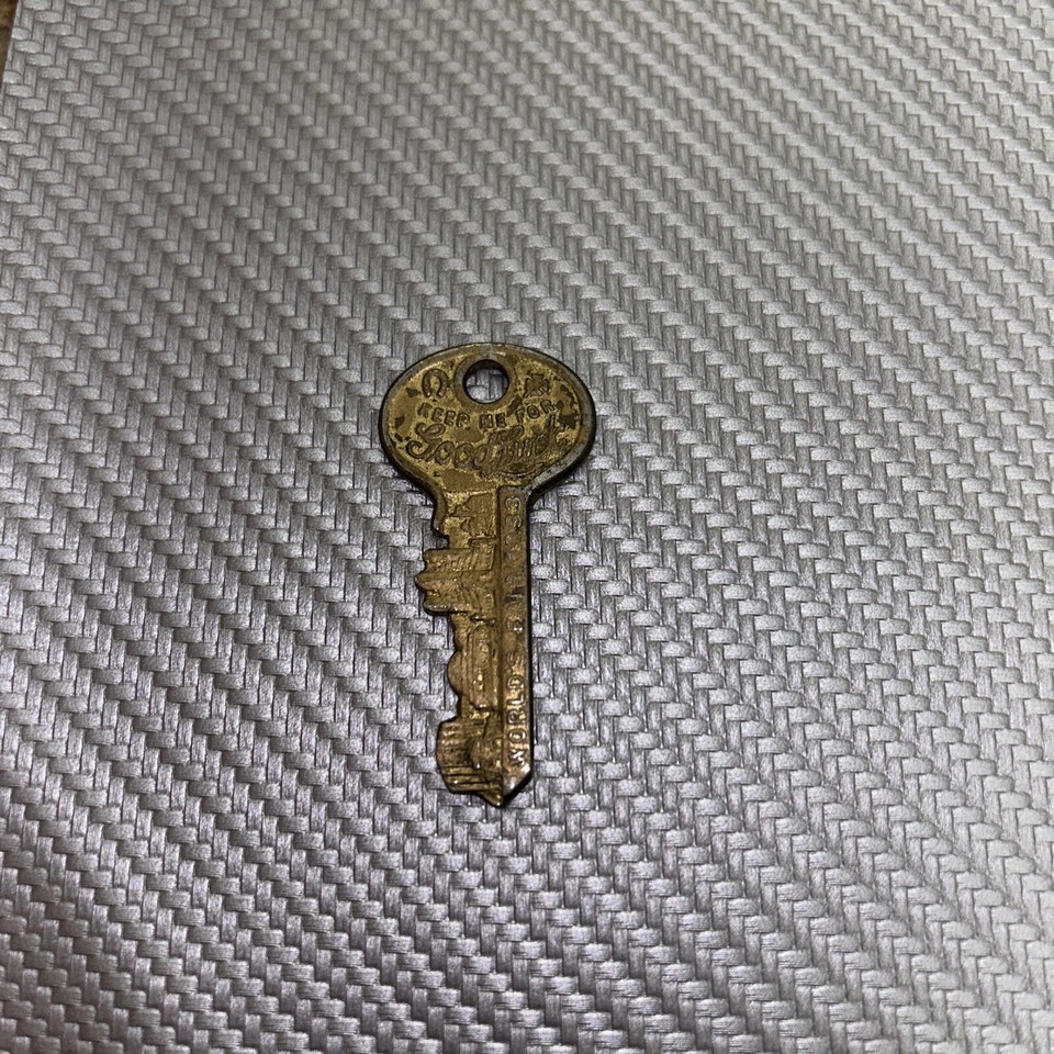 VINTAGE 1933 WORLDS FAIR GOOD LUCK KEY MASTER LOCK CO, | eBay