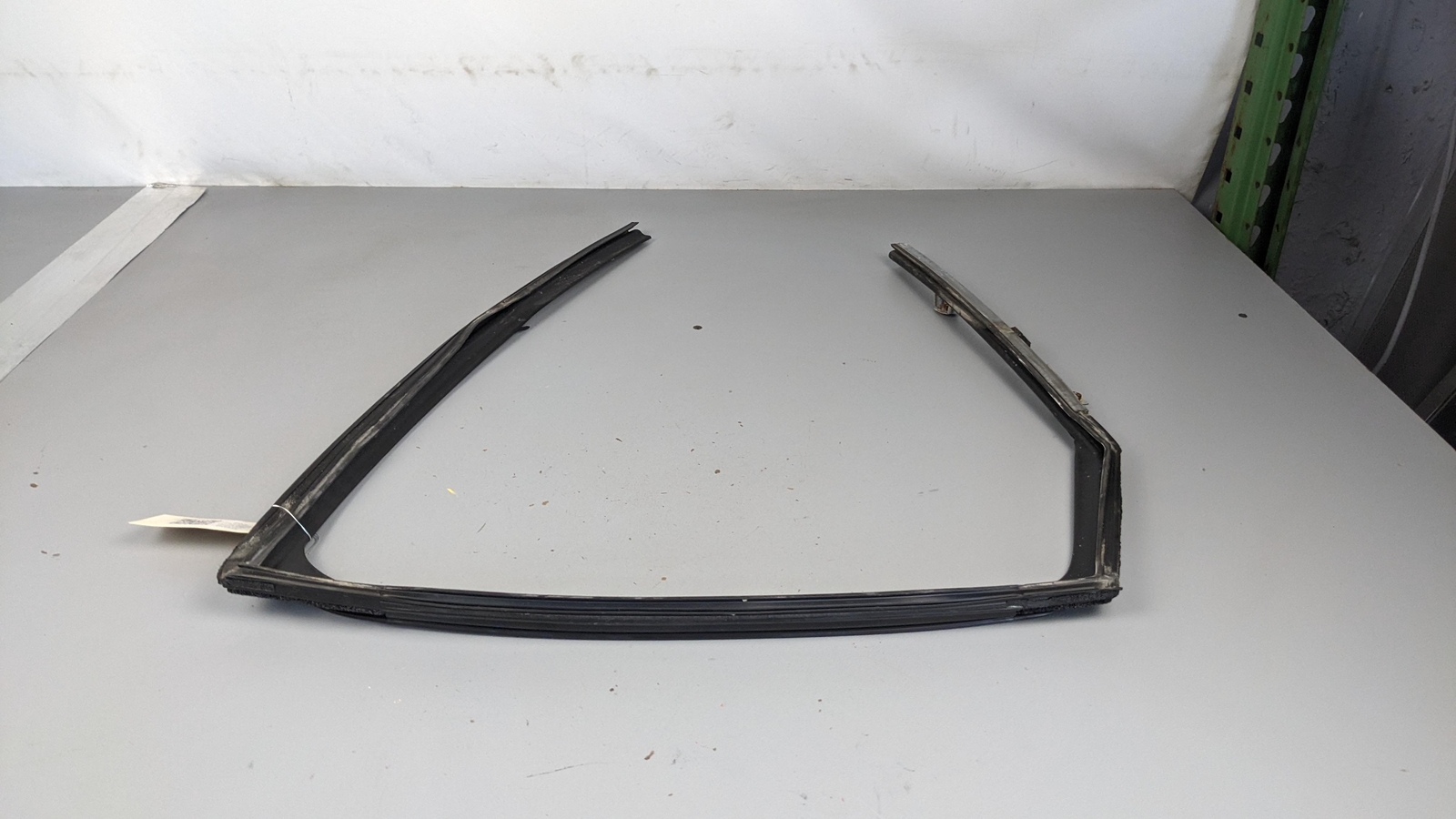 Rear Right Door Window Glass Run Channel 2020 Mazda CX-5 KB7W-72-605 ...