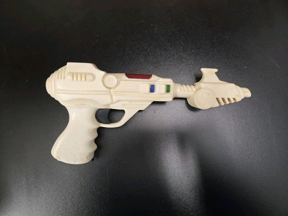 Vintage TG-107 Space Blaster Toy Ray Gun Untested | eBay