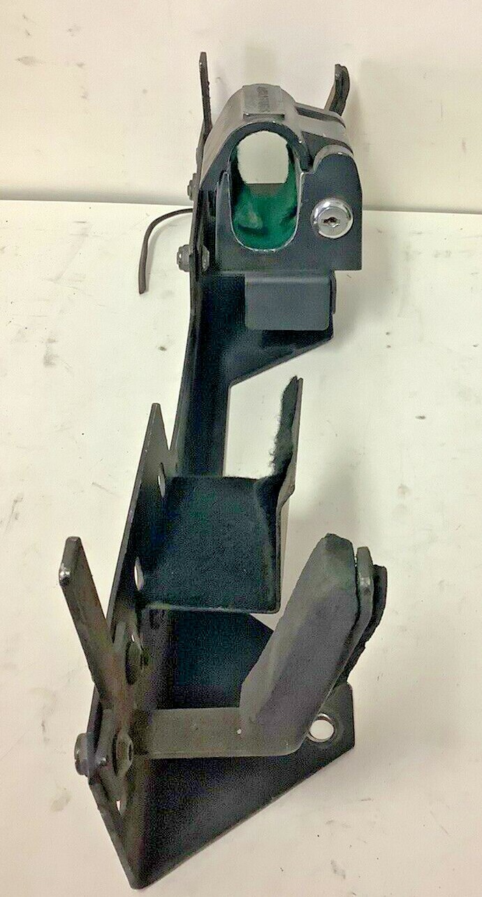 Santa Cruz Gun Lock Single Weapon Holder Gun Rack Mount w/ NO KEYS | eBay