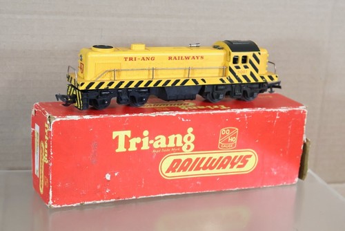 TRIANG R155 TR YELLOW DIESEL SWITCHER LOCOMOTIVE 5007 from 1957 oi ...