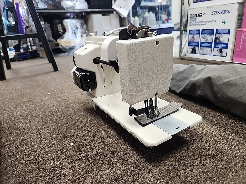 CONSEW CP146RL Portable Walking Foot Straight Stitch And Zig Zag Sewing ...