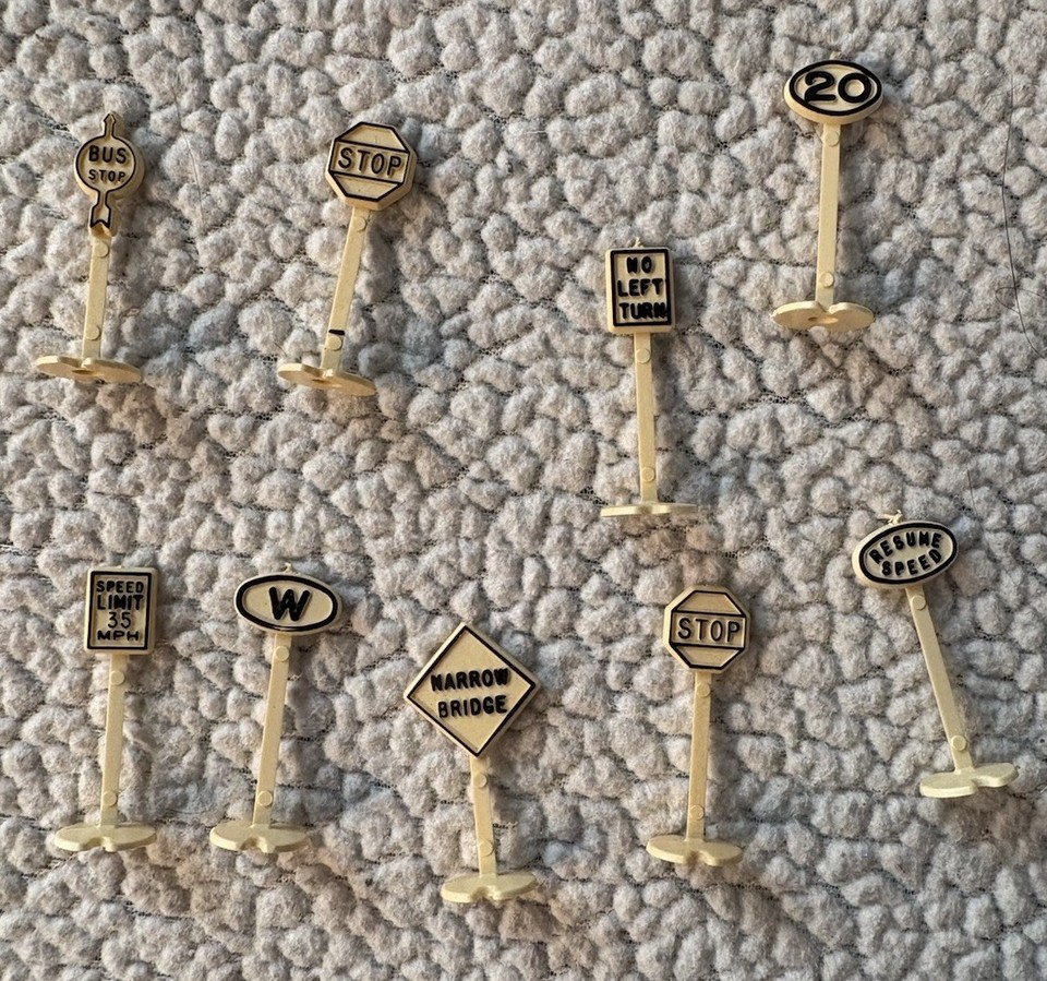 Vintage HO Scale Train Scenery Lot Utility Poles Bridges Road Signs | eBay